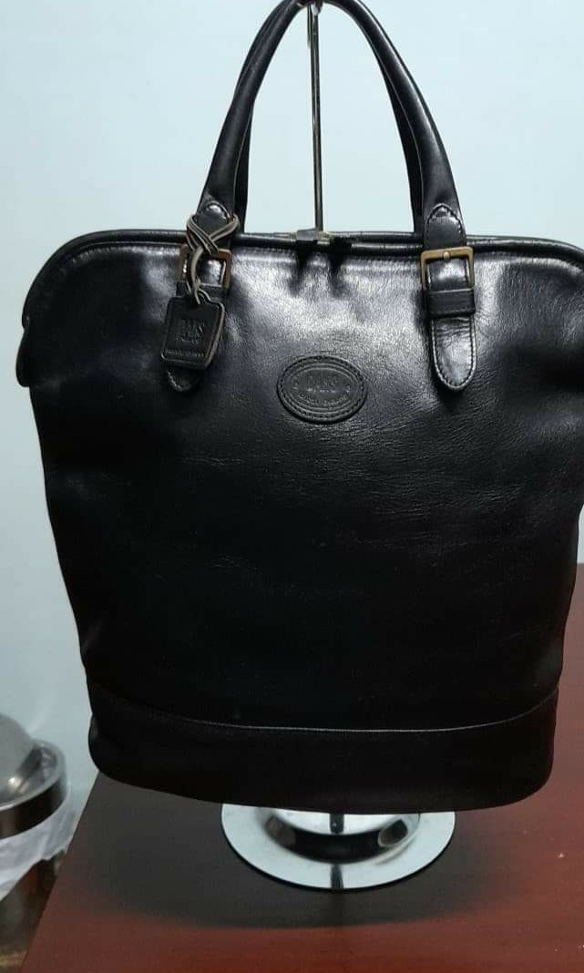 Vintage Daks, Luxury, Bags & Wallets on Carousell