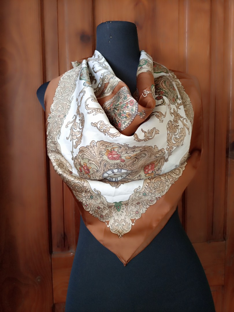 ‼️SALE‼️(authentic)TIE RACK THE ART OF THE SCARF PRINTED SILK SCARF ...