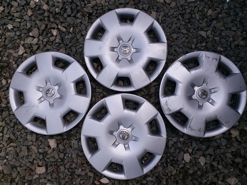 Hub caps for 1st Generation Toyota Avanza, Car Parts & Accessories ...