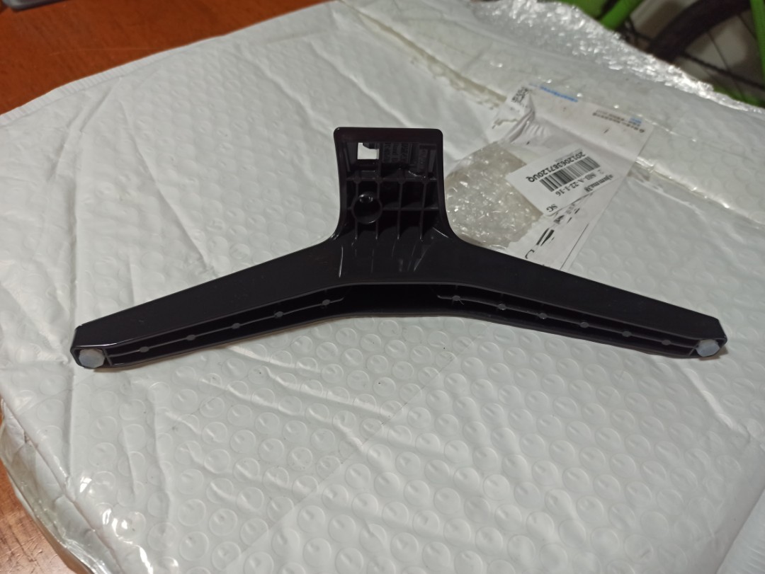 LG TV base stand (left side), TV & Home Appliances, TV & Entertainment ...