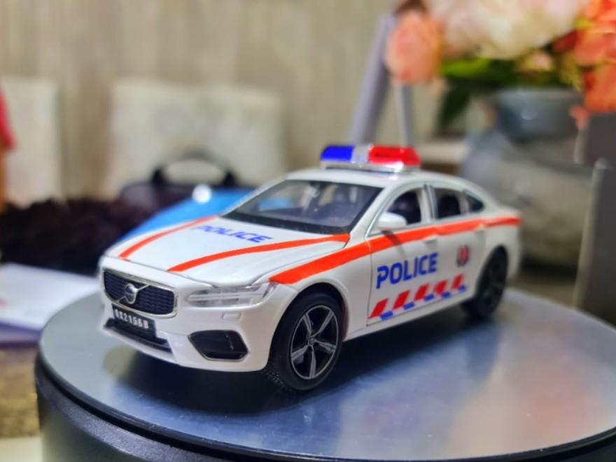 Police Cars Scale 1:32, Hobbies & Toys, Toys & Games on Carousell