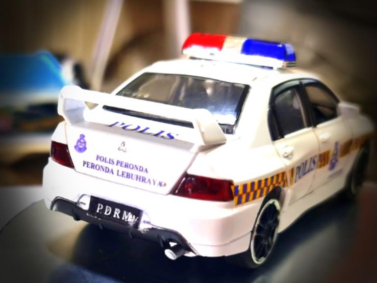 Police Cars Scale 1:32, Hobbies & Toys, Toys & Games on Carousell