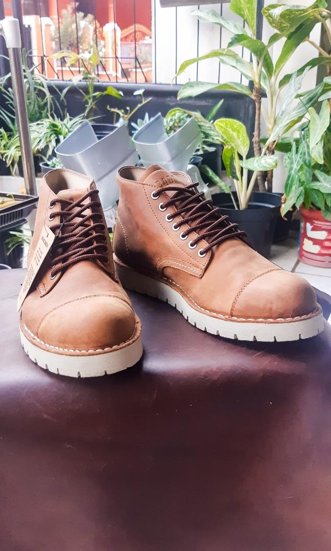 Sepatu BRODO - Alpha Boots Choco Tan White Sole sz 40, Fesyen Pria ...
