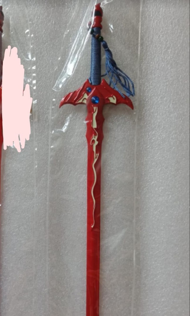 漫画兵器/Comic Weapon, Hobbies & Toys, Toys & Games on Carousell