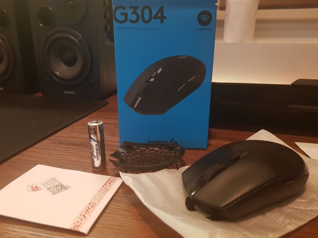 Logitech G304 with free honeycomb casing, lithium battery and tiger ...