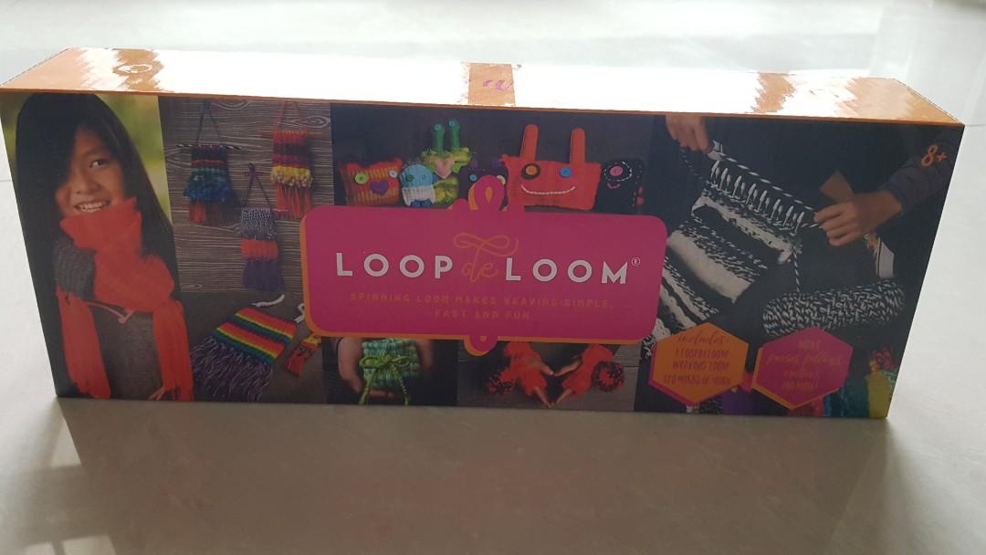 Loop Loom Weaving Kit, Everything Else on Carousell