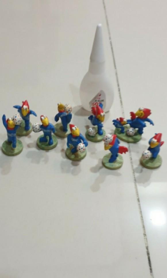 Mini World Cup France 1995 Mascot Toy Statues, Hobbies & Toys ...