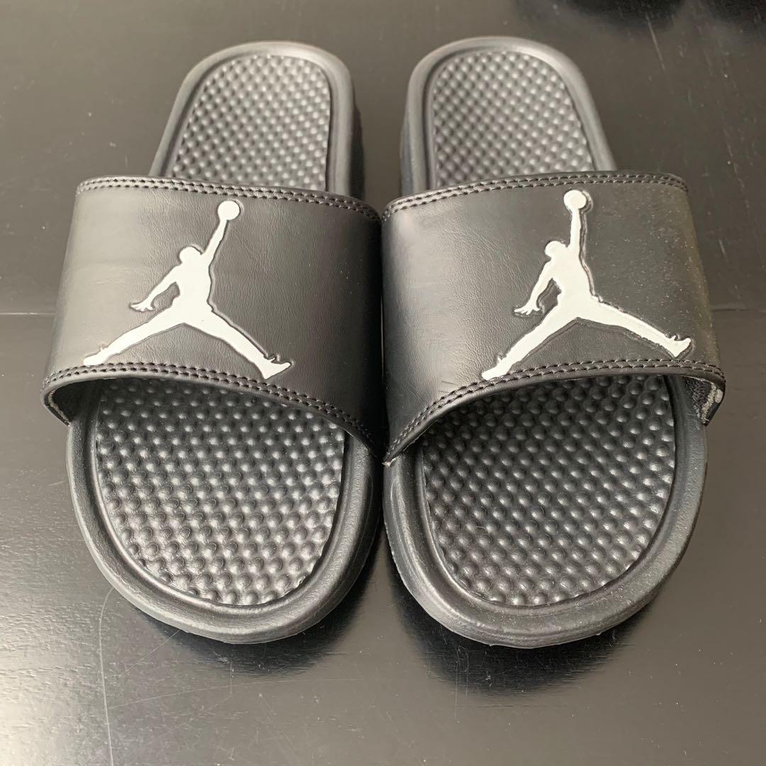 Nike Slide Original, Fesyen Pria, Sepatu , Sandal di Carousell