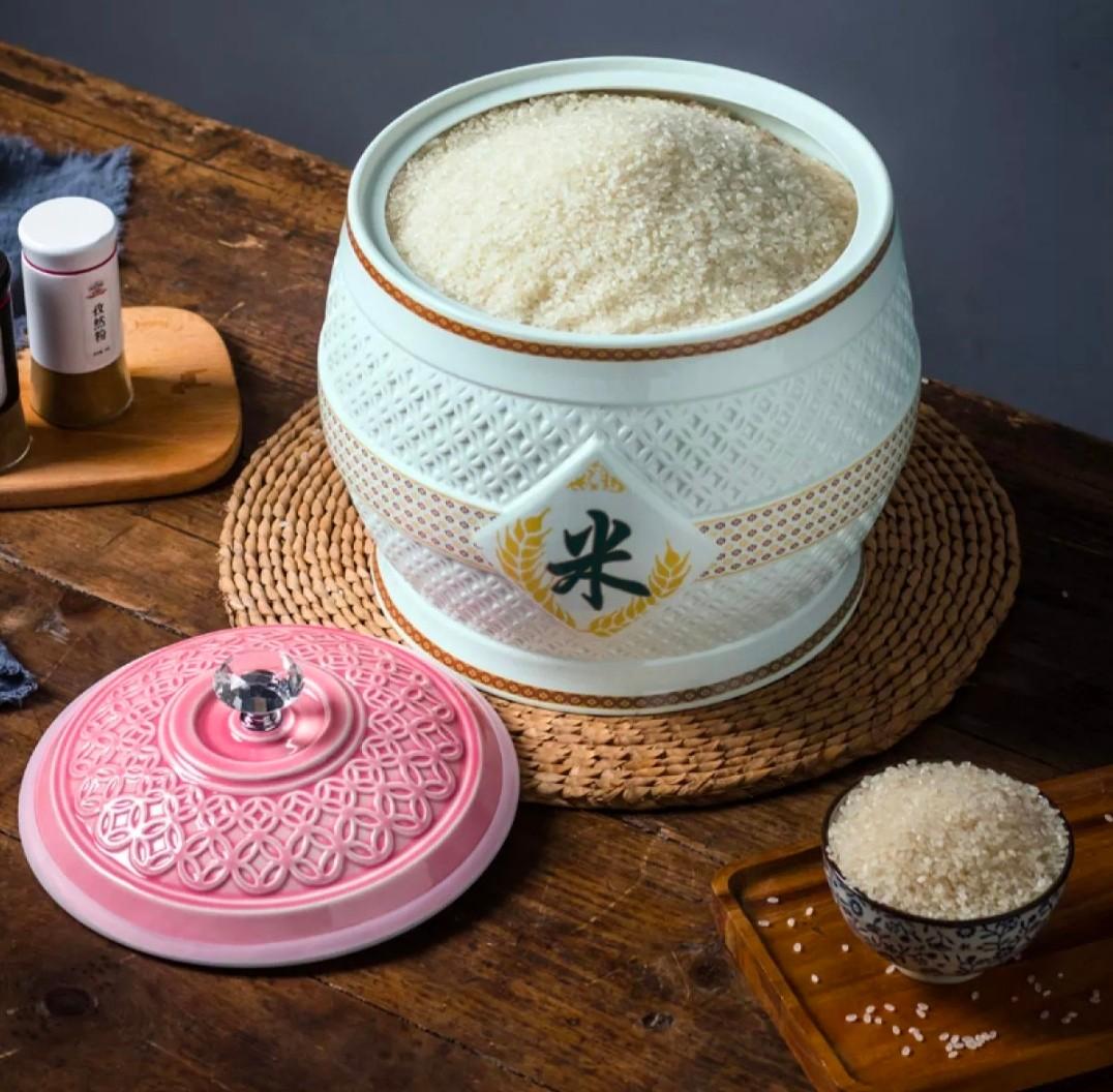 Rice Jar Up to 20kg, Furniture, Home Decor, Others on Carousell