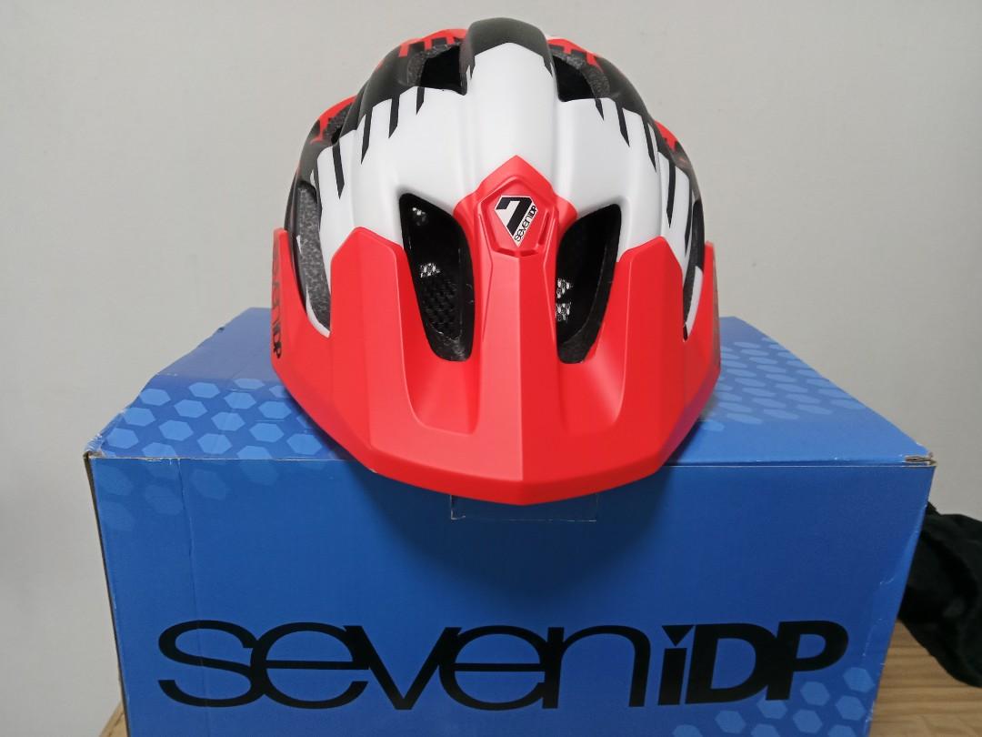 Seven IDP Helmet LARGE, Sports Equipment, Bicycles & Parts, Parts ...