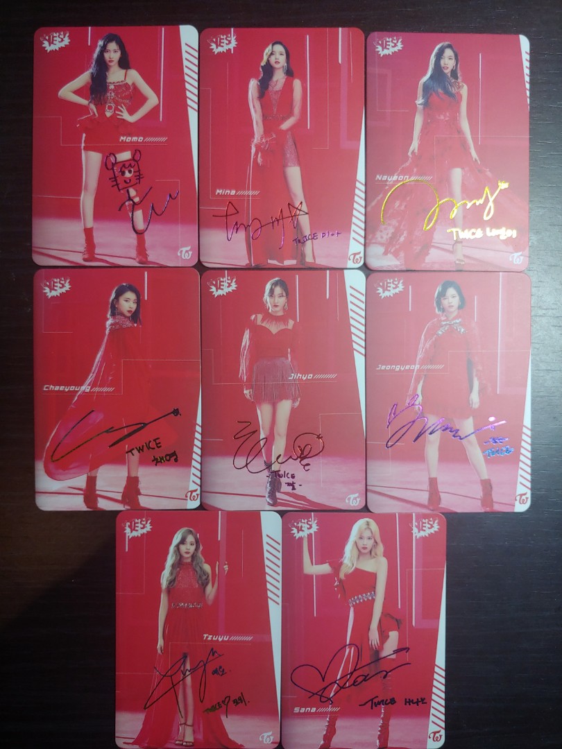 Twice Yes card 簽卡 彩簽 金簽 銀簽, 興趣及遊戲, 收藏品及紀念品, 韓流 - Carousell