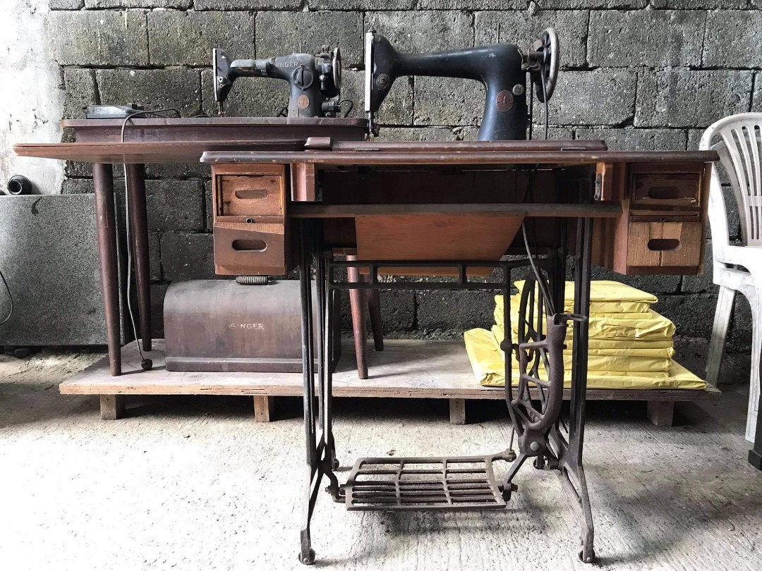 Vintage Singer Sewing Machines (1927), Hobbies & Toys, Memorabilia ...