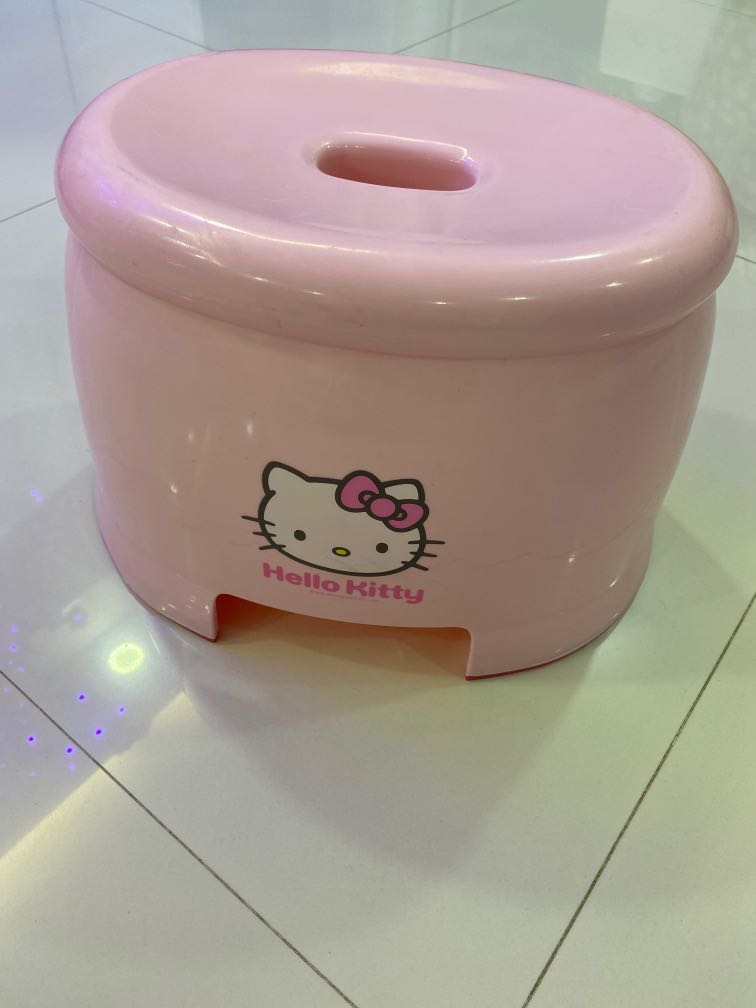 Hello Kitty Stool, Home Appliances, Kitchenware on Carousell