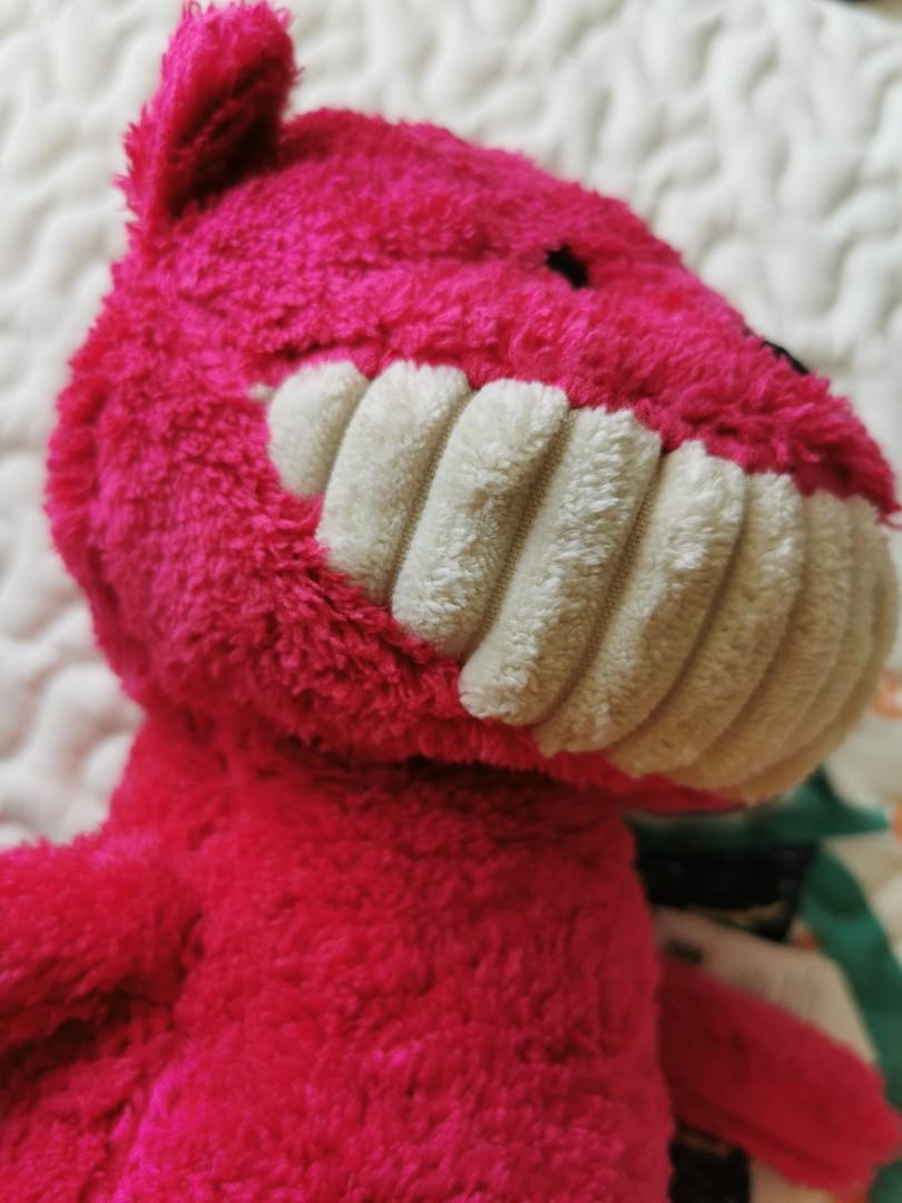 Jellycat toothy cat- sitting height 26 cm, Hobbies & Toys, Toys & Games ...