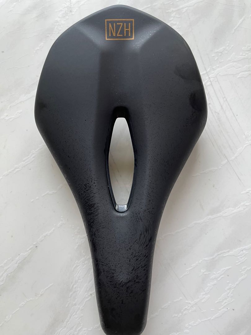 Nukeproof Horizon saddle, Sports Equipment, Bicycles & Parts, Bicycles ...