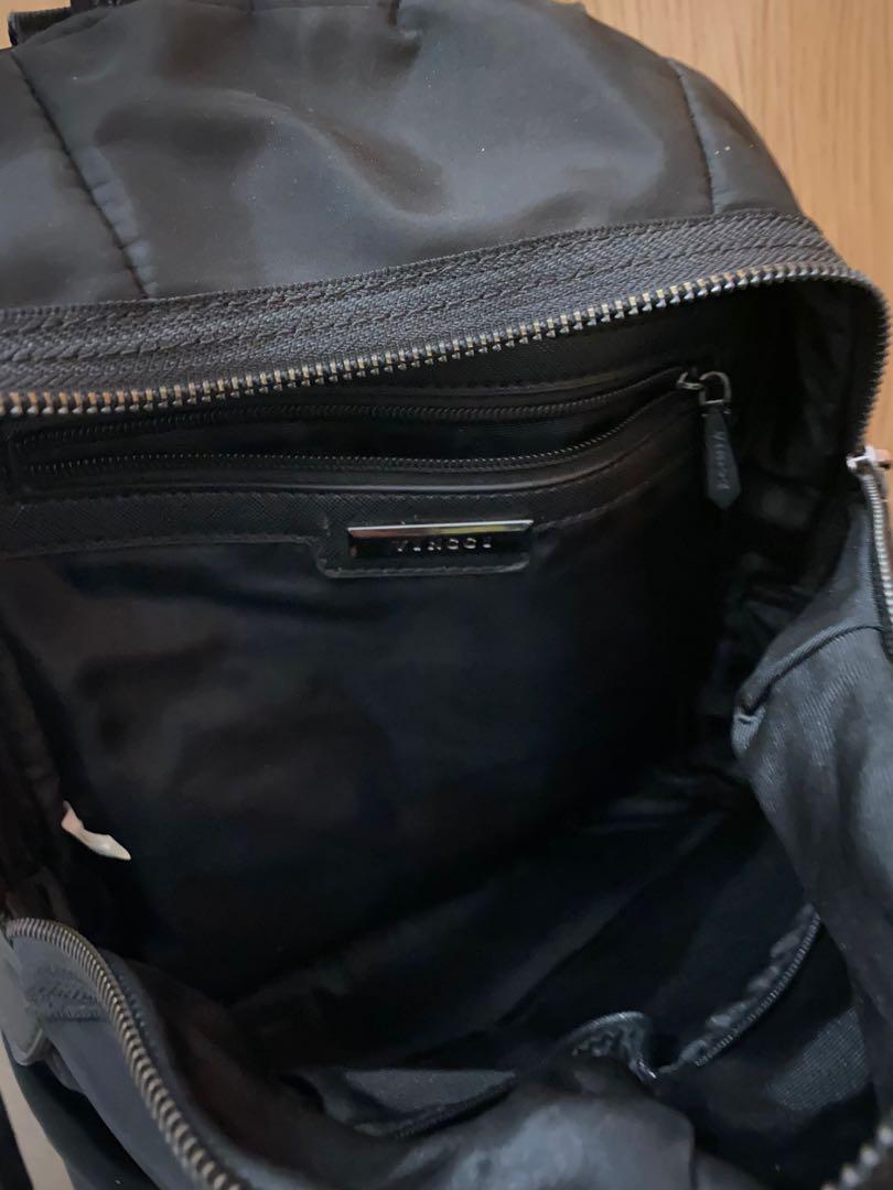 (SALE!) Vincci Backpack, Fesyen Wanita, Tas & Dompet di Carousell