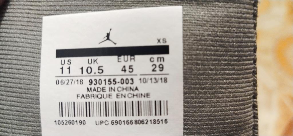 Air Jordan Slide "KAWS" size 11, Men's Fashion, Footwear, Slippers ...
