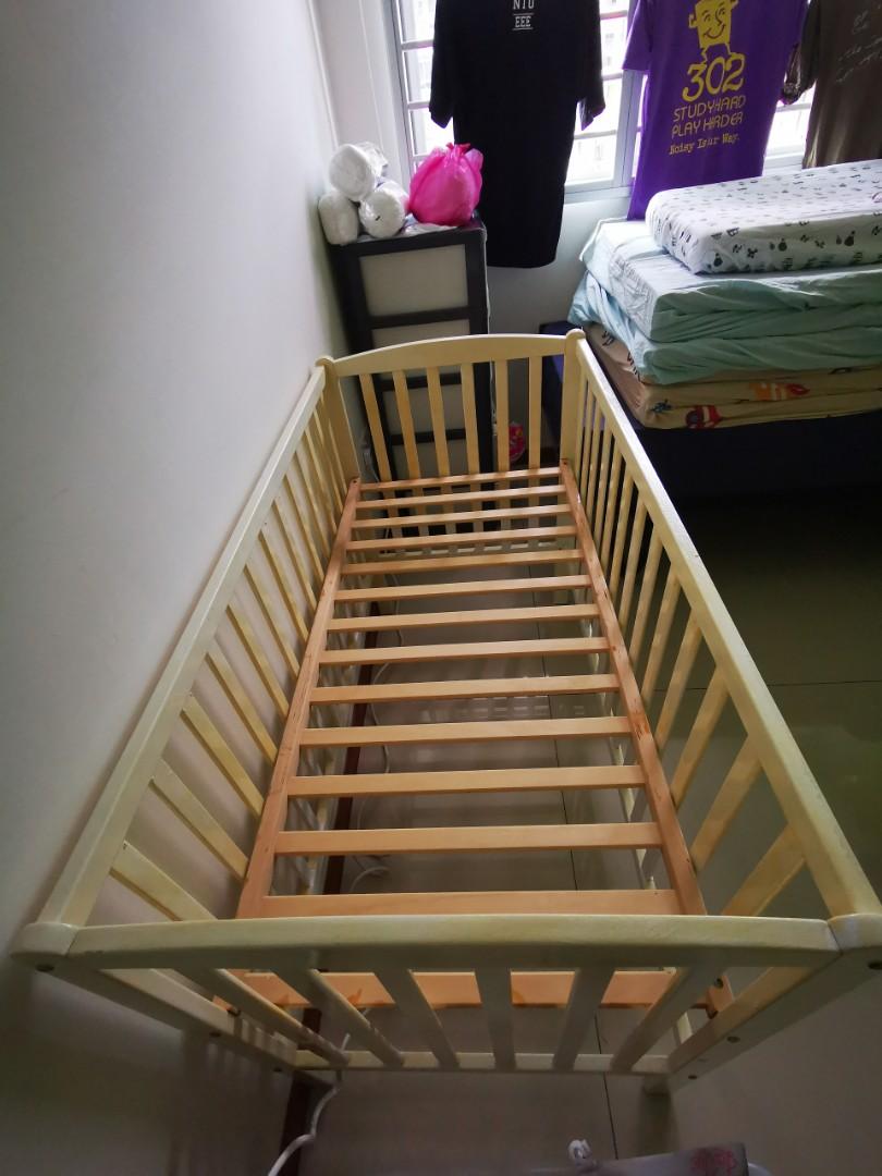 Baby cot FOC - self collection, Babies & Kids, Baby Nursery & Kids ...