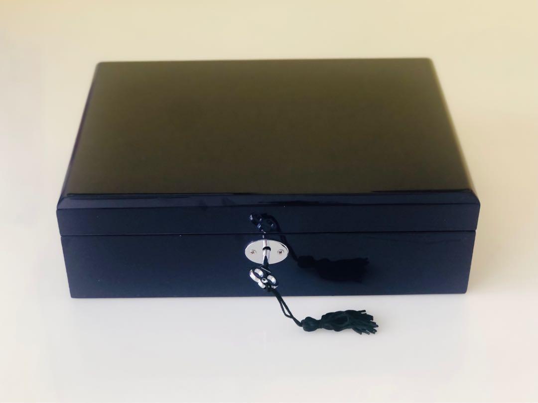 (BN)Meyson Jewellery Box, Women's Fashion, Jewelry & Organisers ...