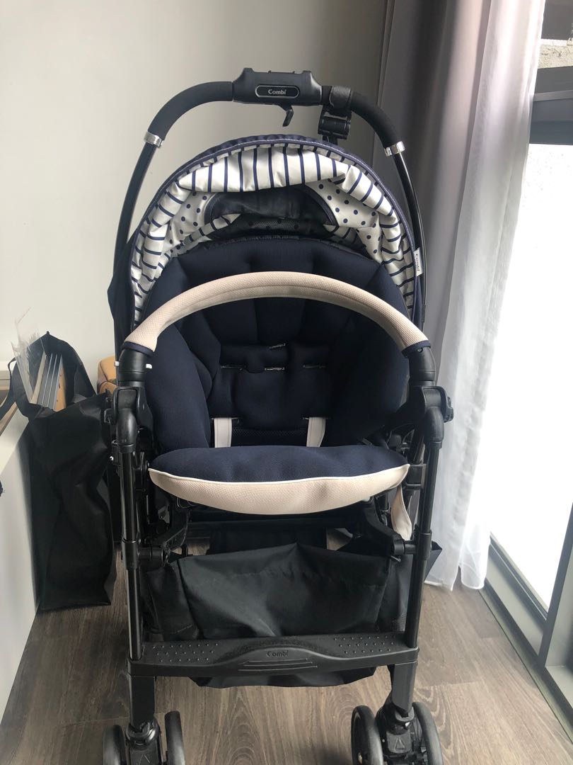 Combi Mechacal handy Auto 4 Cas lightweight stroller 5.4kg!, Babies ...