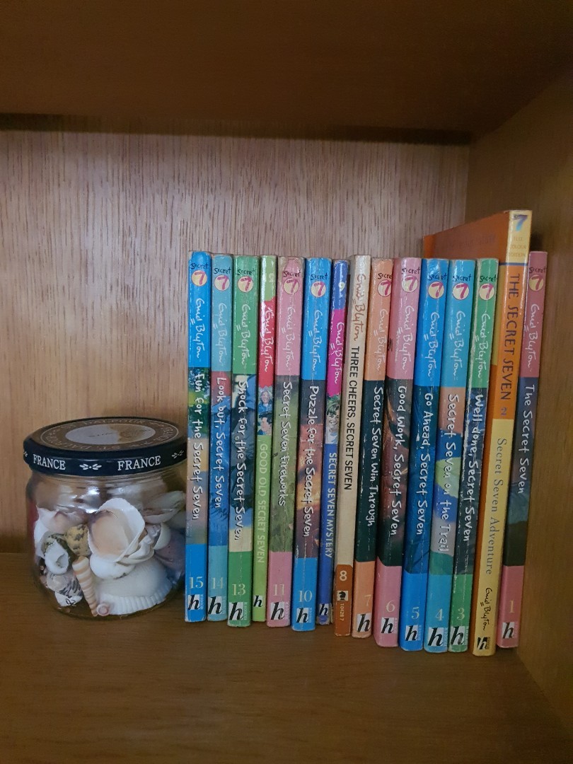 COMPLETE Secret Seven set, Hobbies & Toys, Books & Magazines, Children ...