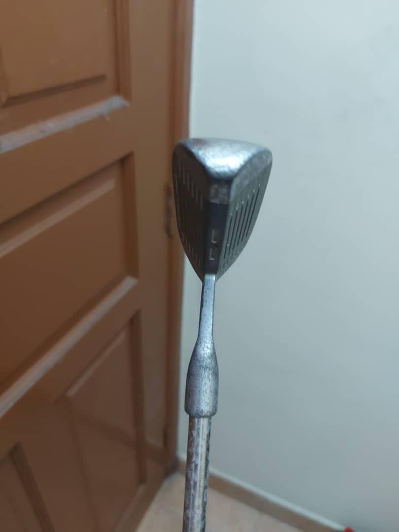 Dunlop Tour Utility - 2 way Chipper, Sports Equipment, Sports & Games ...