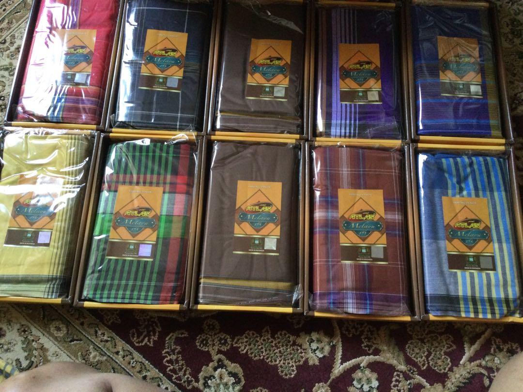 kain pelikat atlas melayu 475, Men's Fashion, Muslim Wear, Baju Melayu ...