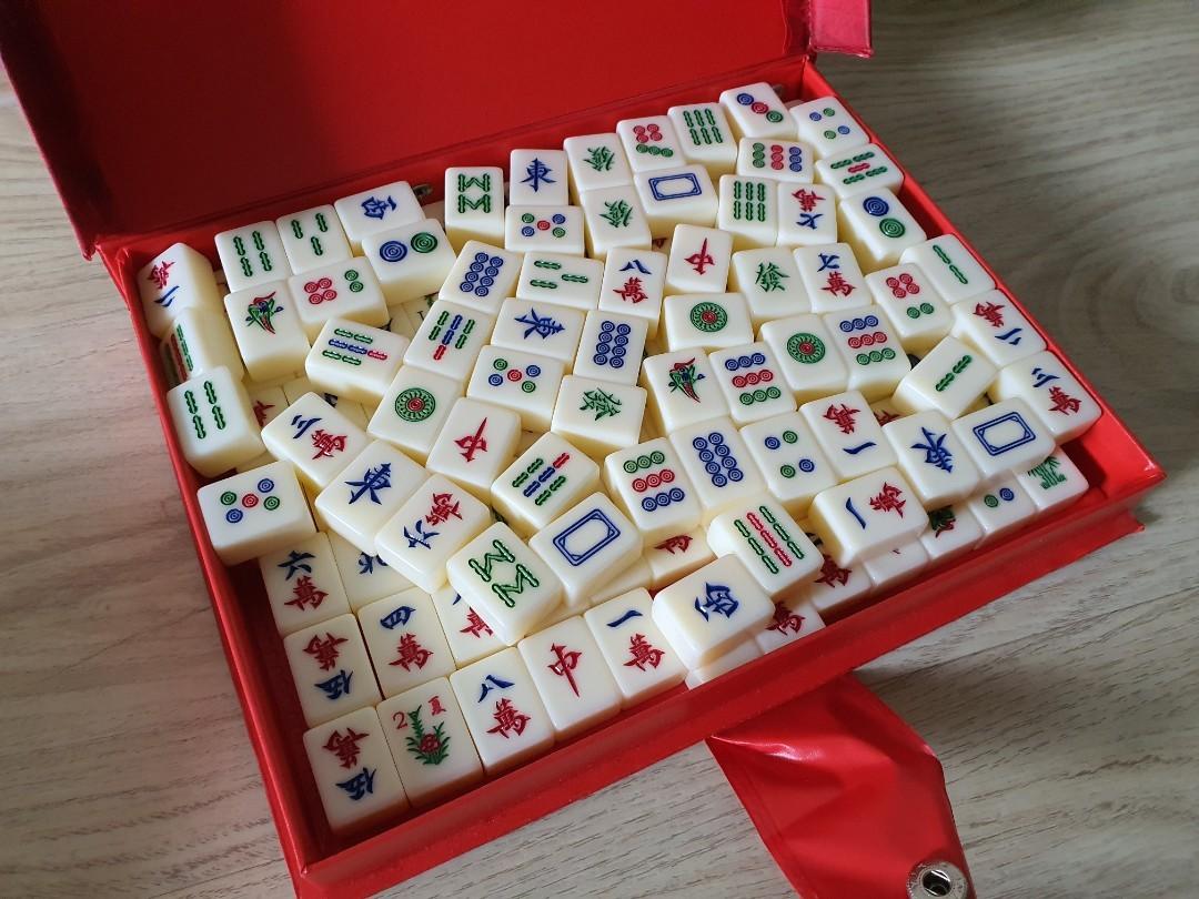 Mini Mahjong Set (Travel Edition), Hobbies & Toys, Toys & Games on ...