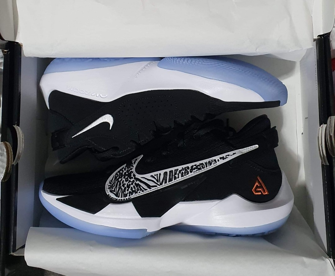 Nike Freak 2, Men's Fashion, Footwear, Sneakers on Carousell