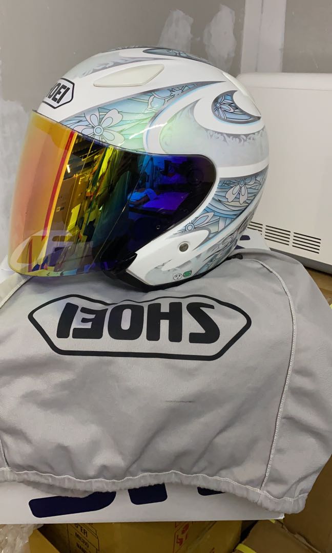 Shoei couture, Motorcycles, Motorcycle Accessories on Carousell