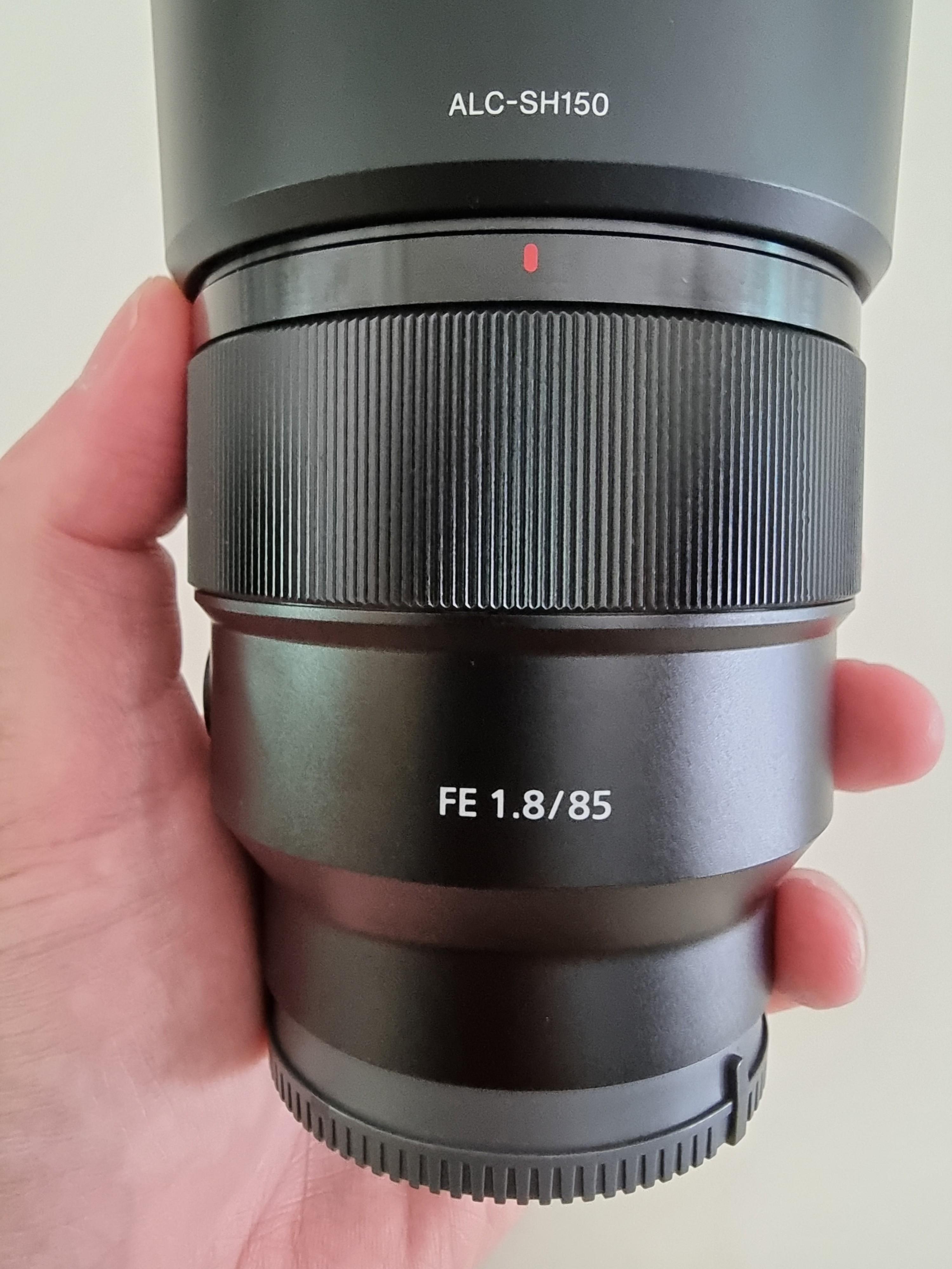 Sony SEL85F18 FE Lens, Photography, Lens & Kits on Carousell