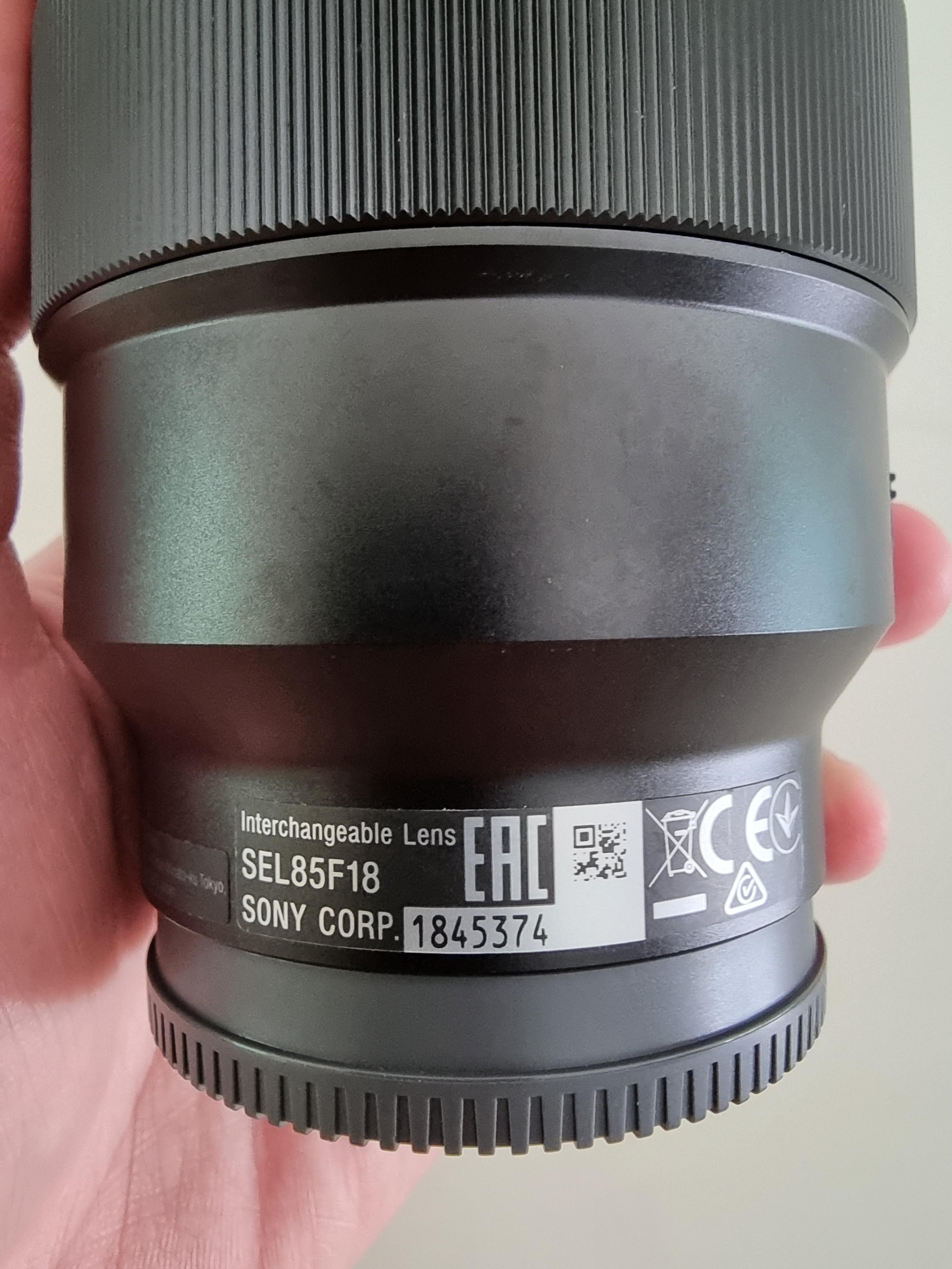 Sony SEL85F18 FE Lens, Photography, Lens & Kits on Carousell