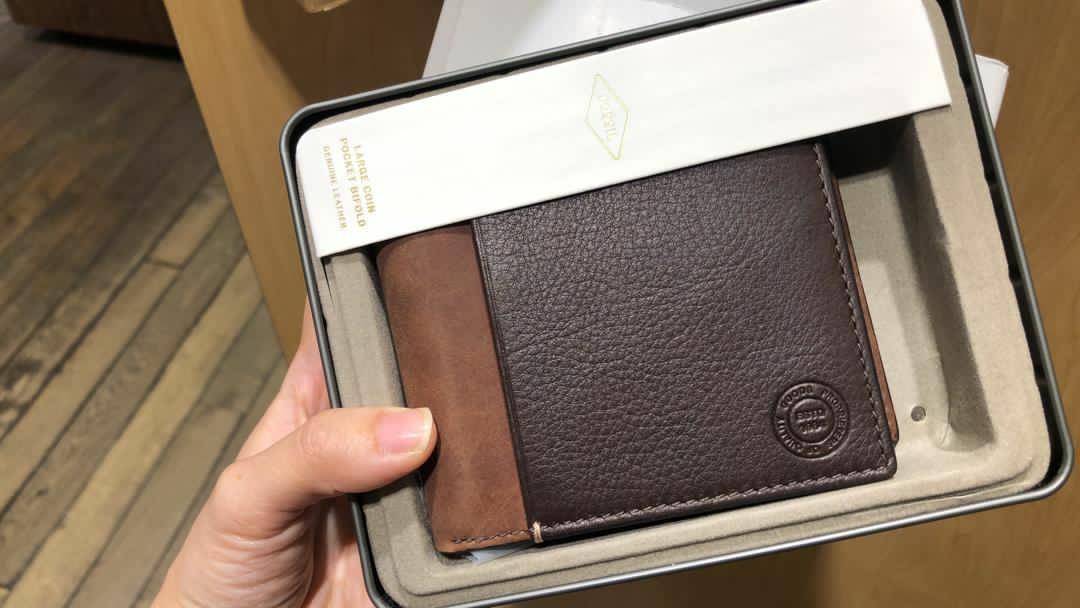 Authentic Fossil Men Wallet, Luxury, Bags & Wallets on Carousell