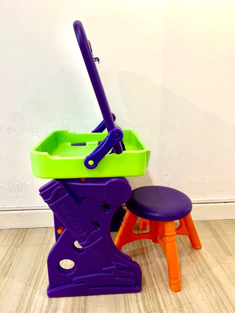 Crayola Desk, white board & Easel Set, Babies & Kids, Baby Nursery ...
