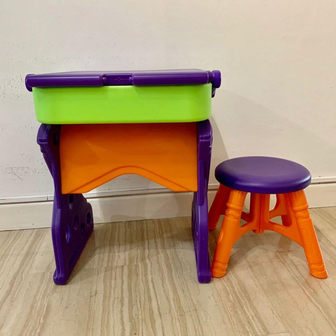 Crayola Desk, white board & Easel Set, Babies & Kids, Baby Nursery ...
