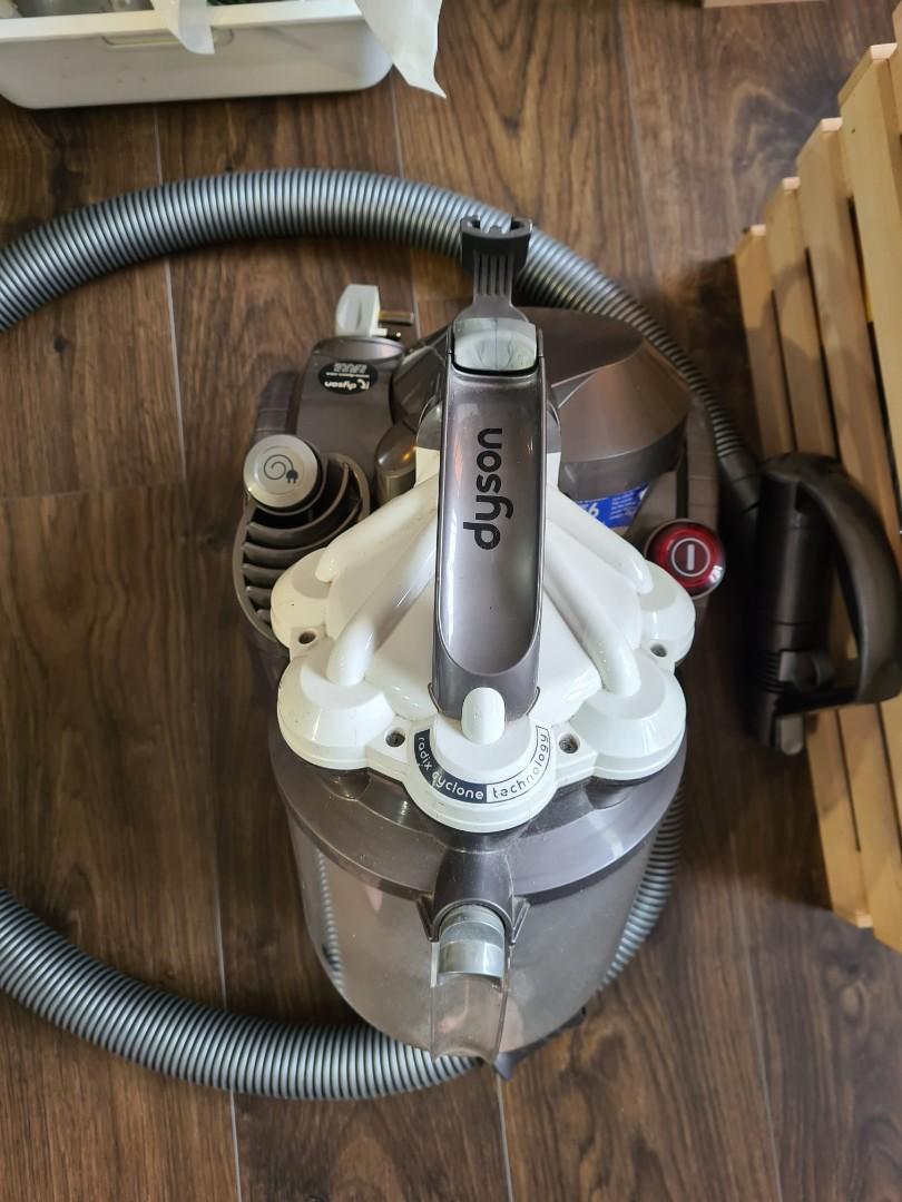 Dyson DC29, TV & Home Appliances, Vacuum Cleaner & Housekeeping on ...