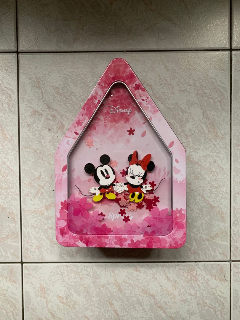 Limited edition Mickey&Minnie mouse Kit Kat storage box, Everything ...