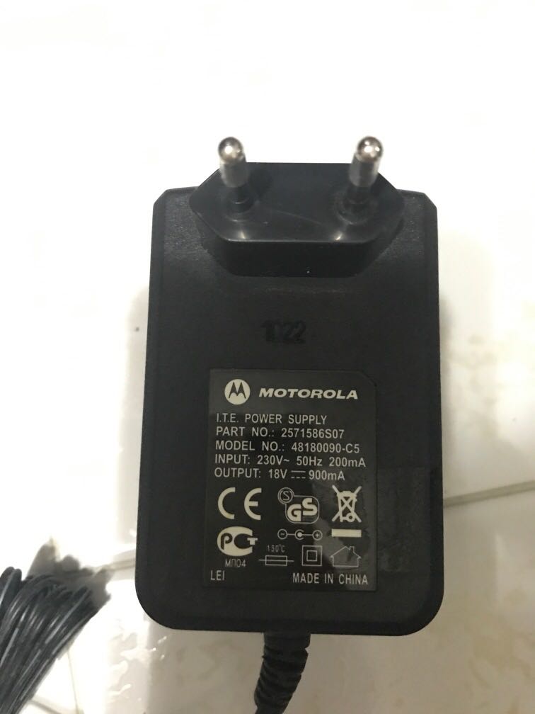 Motorola Power adapter 2571586S07, Mobile Phones & Gadgets, Mobile ...