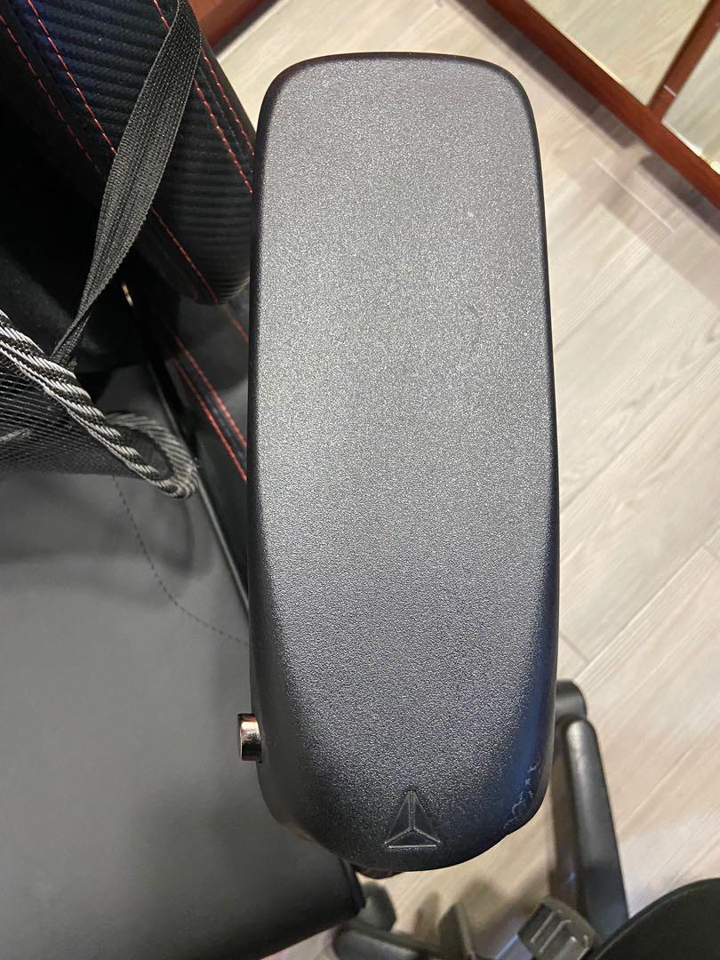 Secret lab OMEGA chair, Furniture, Tables & Chairs on Carousell