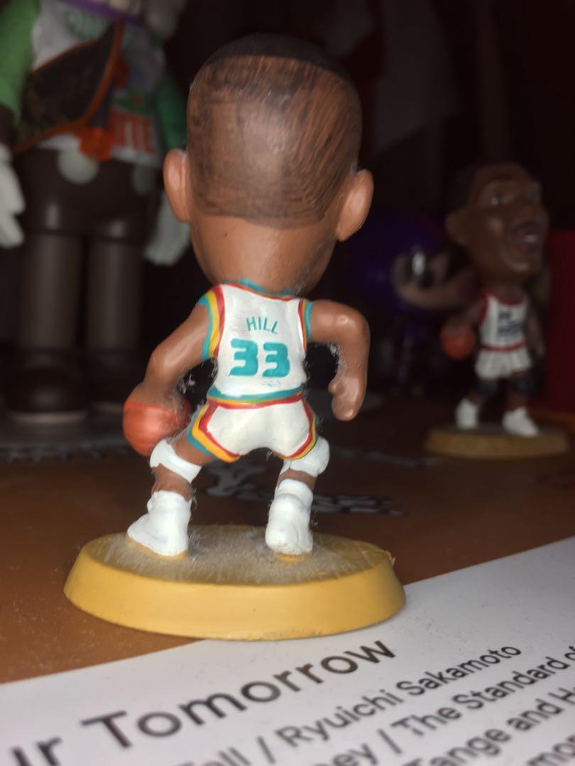 VINTAGE 1997 NBA FIGURE Pistons 33 HILL, Hobbies & Toys, Collectibles ...