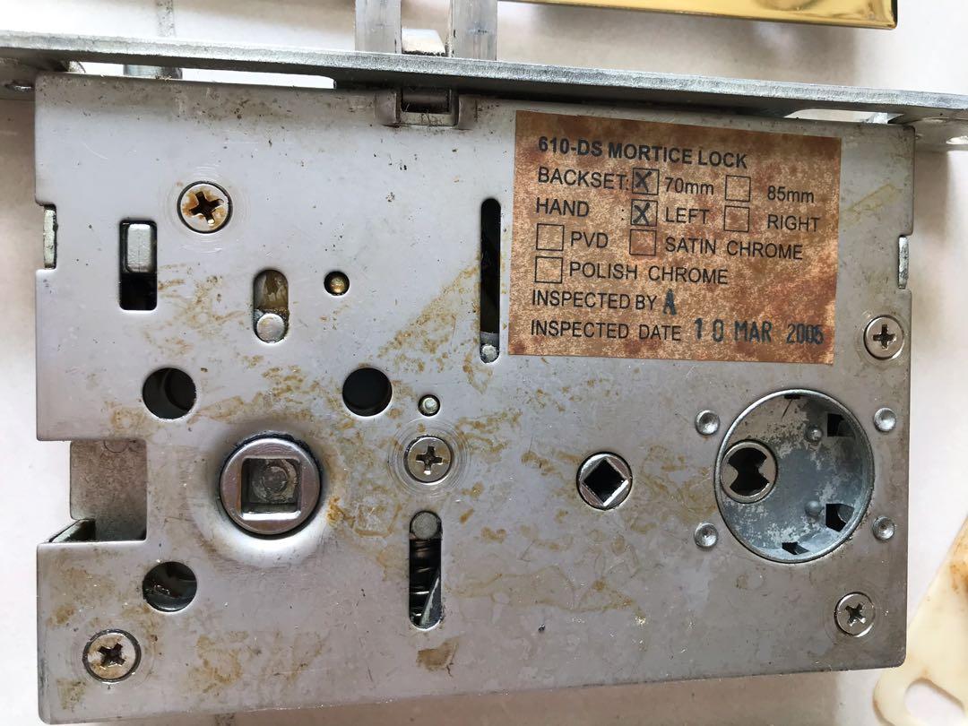 大門門鎖 Cowdroy Door Lock, 傢俬＆家居, 廚具和餐具, 其他廚具和餐具 - Carousell