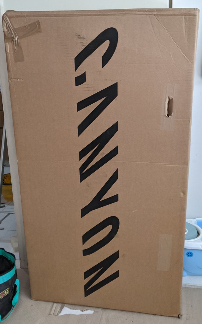 Canyon road bike shipping box, Bicycles & PMDs, Bicycles, Road Bikes on ...
