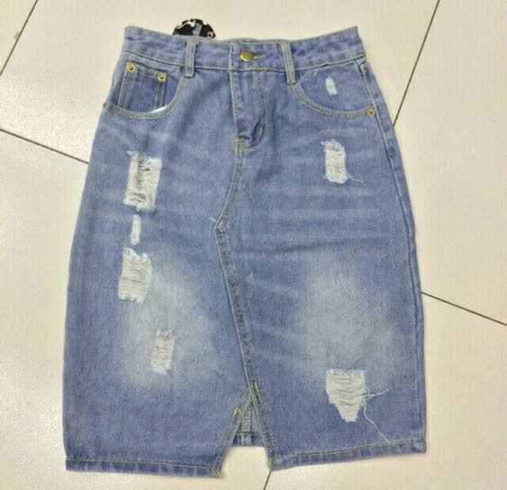 Maong palda, Women's Fashion, Dresses & Sets, Traditional & Ethnic wear ...