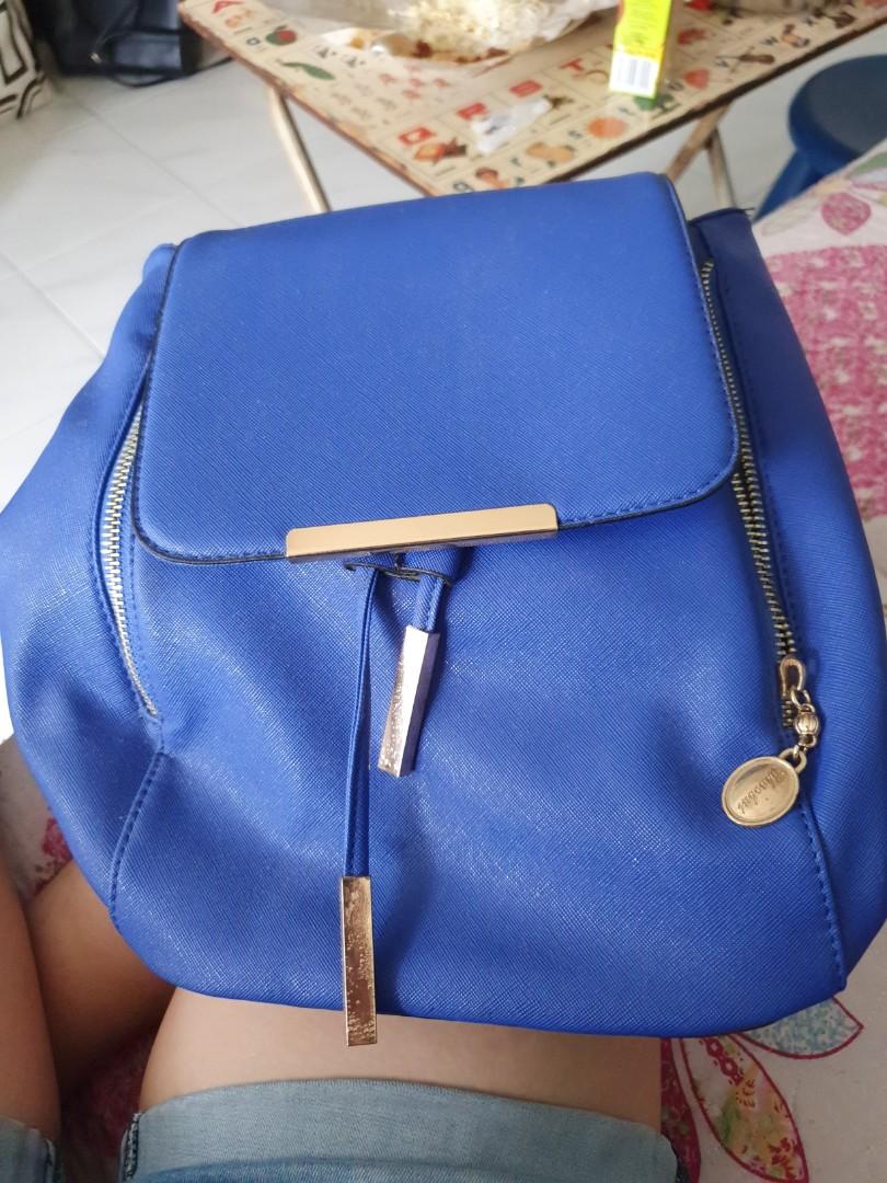 Normal backpack, Women's Fashion, Bags & Wallets, Backpacks on Carousell