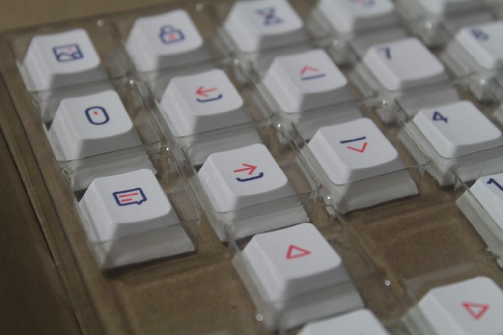 PBT Keycaps White Pink Blue Japanese Hiragana colorway mechanical ...