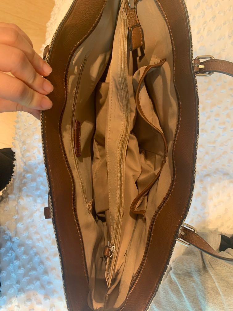 Beautiful practical tote bag, Women's Fashion, Bags & Wallets, Tote ...