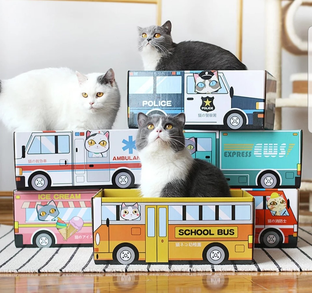 fire truck cat box with scratch board, Pet Supplies, Homes & Other Pet ...