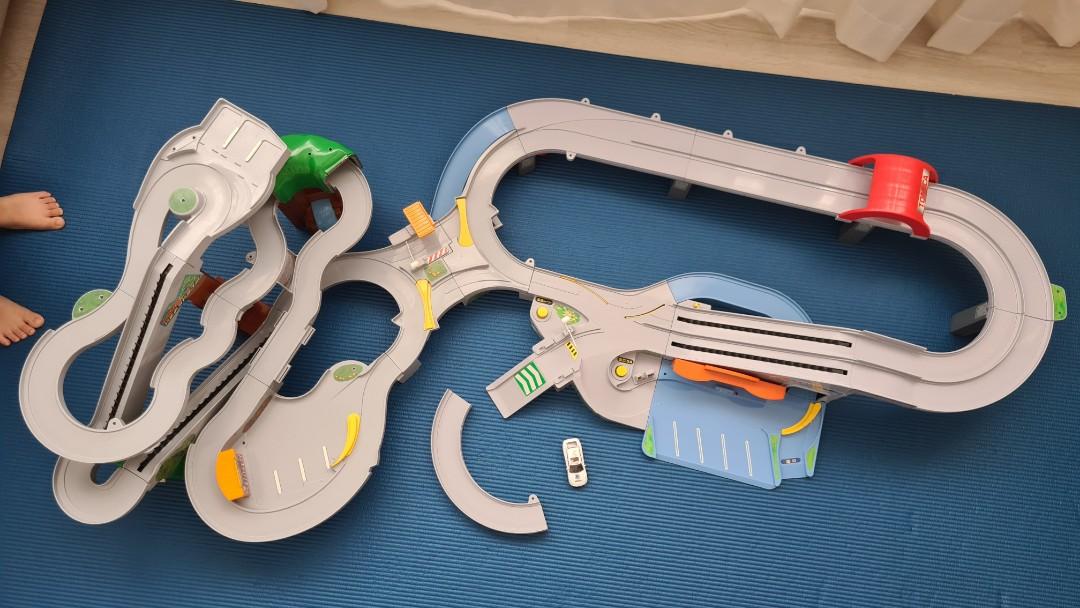 Takara Tomy Tomica Car Mountain and Highway track set, Hobbies & Toys ...