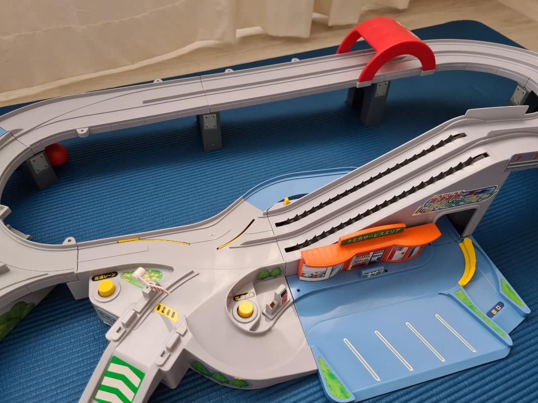 Takara Tomy Tomica Car Mountain and Highway track set, Hobbies & Toys ...