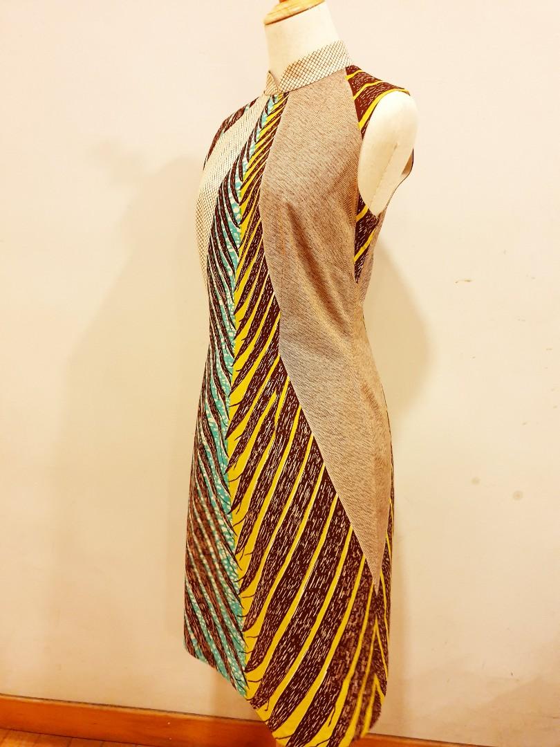 Tong Tong 3-fabric Panel Cheongsam, Women's Fashion, Tops, Sleeveless ...